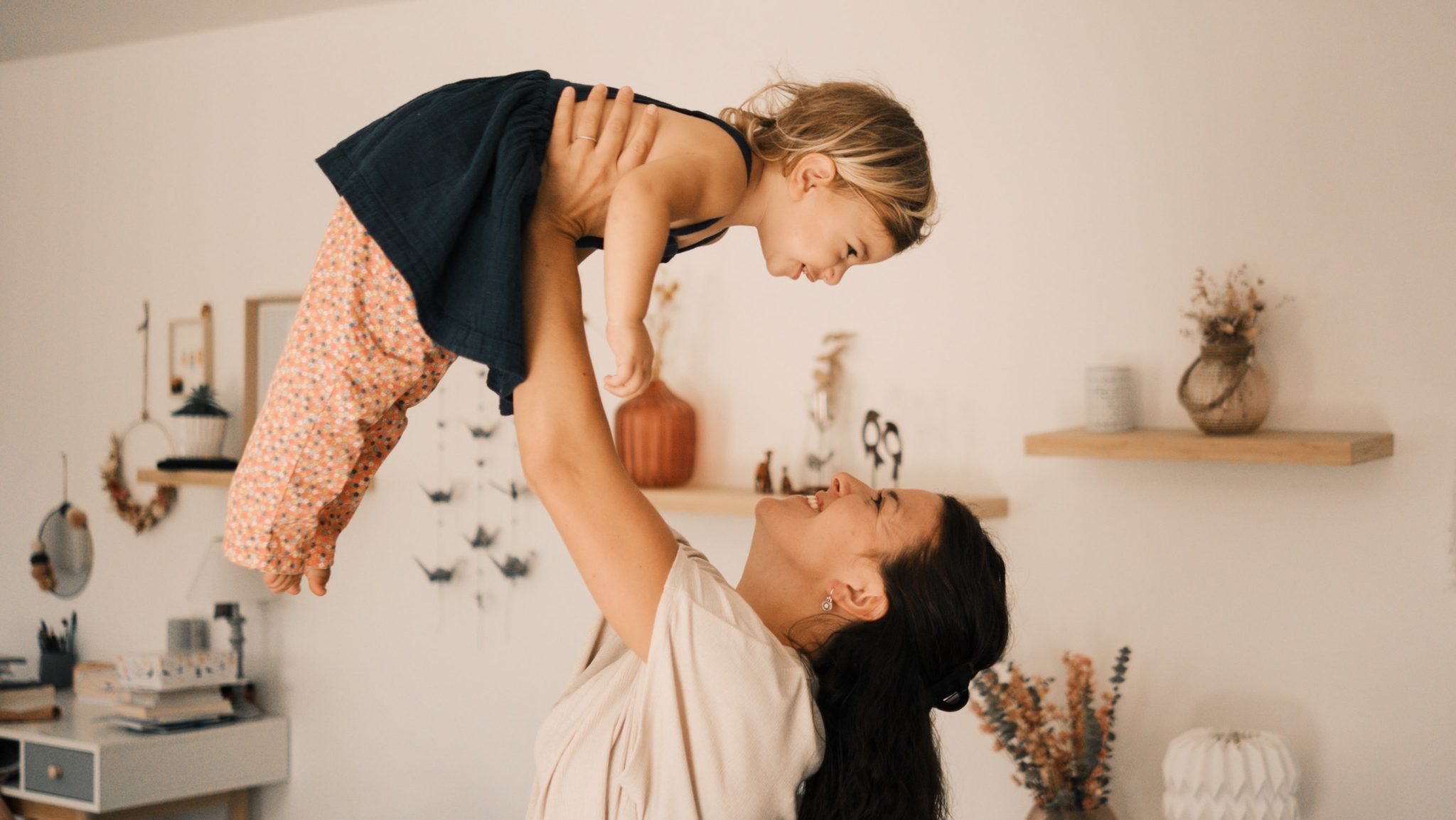 Mère au foyer : Comment Être Heureuse et Épanouie